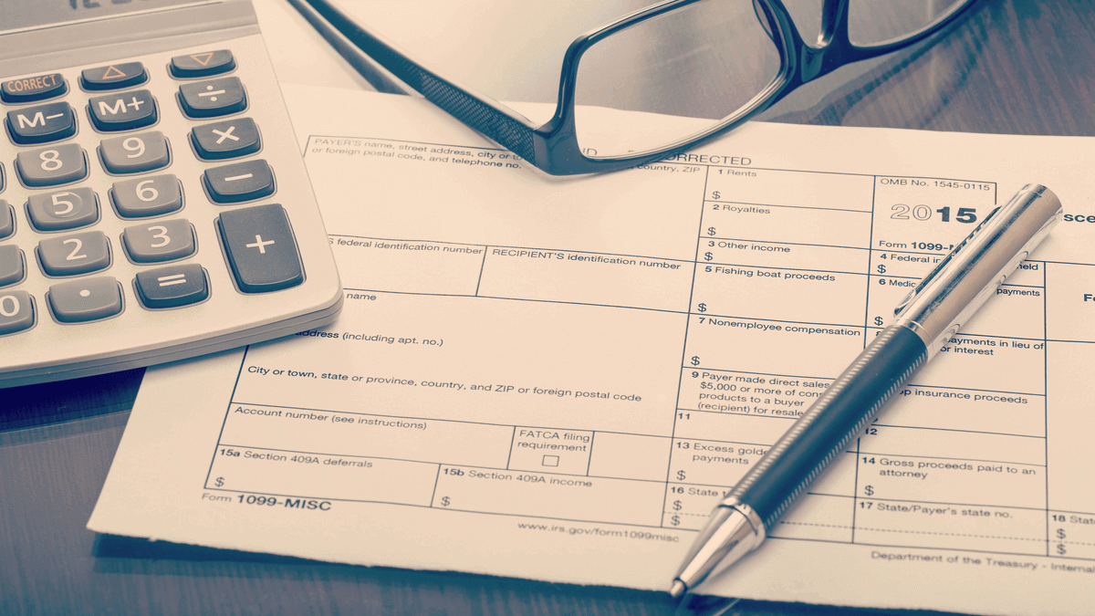 What Is a 1099 Form and What Is It Used For? SMB Guide - Wise