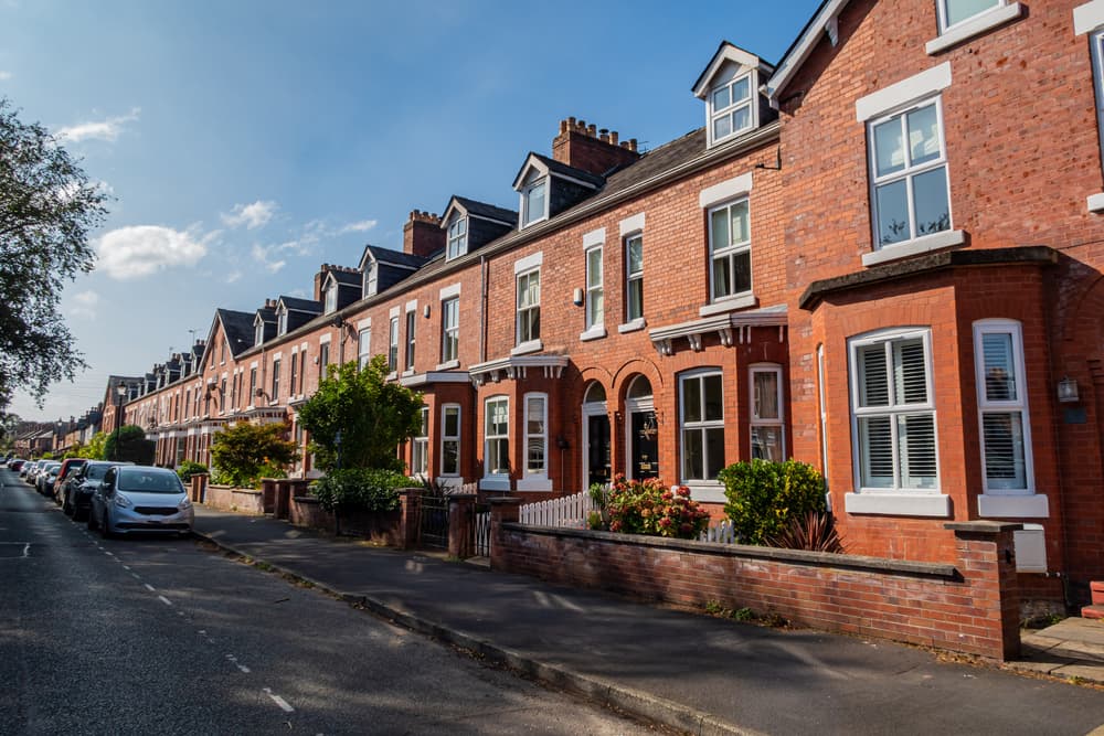 How to cancel council tax when moving abroad - Wise