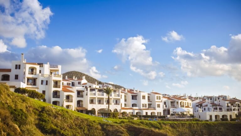 Selling property in Spain: Complete guide (UK 2025) - Wise