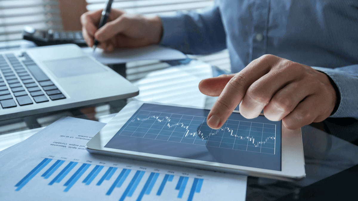 Financial Performance: How to Measure and Improve It? - Wise