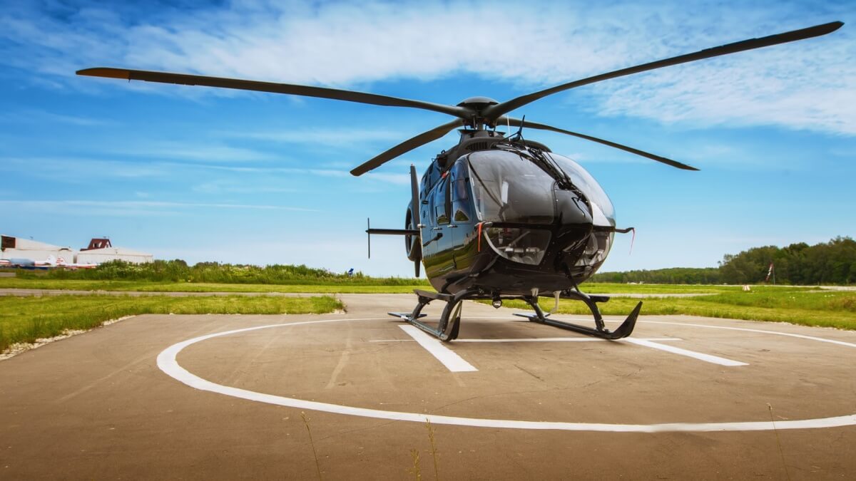 How to get a helicopter pilot licence in the UK? - Wise